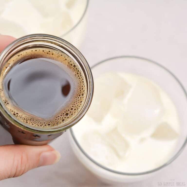 White Chocolate Mocha Starbucks Copycat - So Simple Ideas